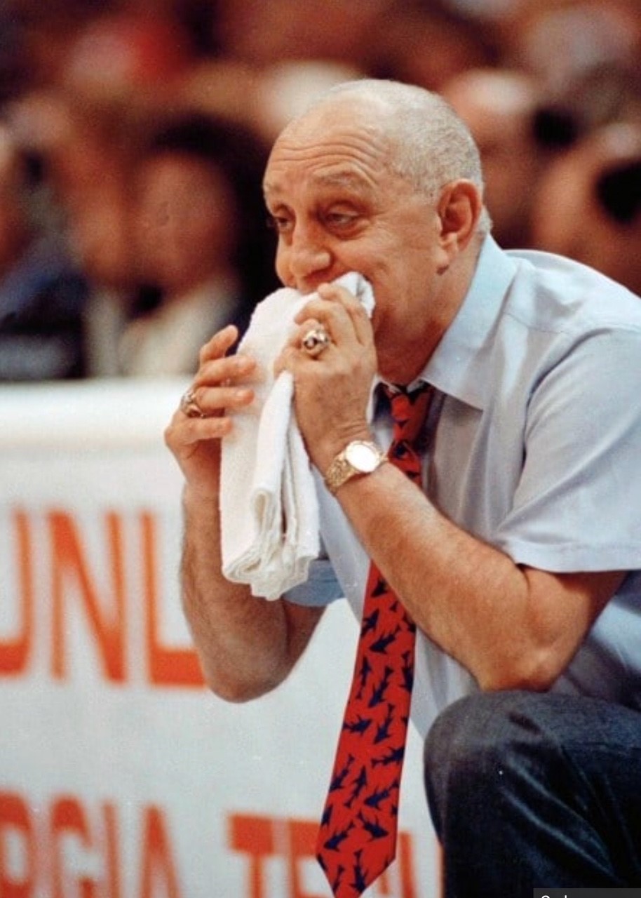 5BOYS WIN IN ANOTHER BARNBURNER